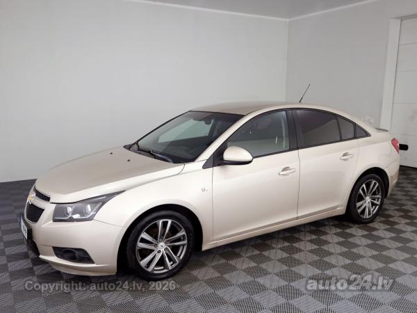 Smilšu krāsa Chevrolet Cruze 2012 Tallina, ar dzinēja tilpumu 1.80 L un nobraukumu 185 tūkst. km par 1499 €, foto 2 vietnē AUTOMOTO.COM.LV