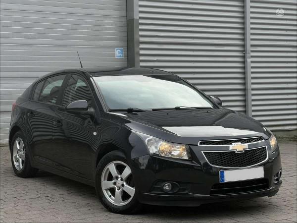 Chevrolet Cruze 2011 Viļņa vietnē Melns Chevrolet Cruze 2011 Viļņa, ar dzinēja tilpumu 1.80 L un nobraukumu 223 tūkst. km par 3390 €, foto 3 vietnē AUTOMOTO.COM.LV