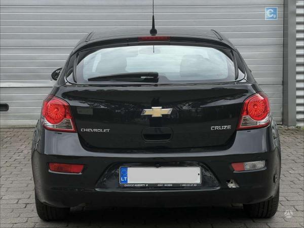 Chevrolet Cruze 2011 Viļņa vietnē Melns Chevrolet Cruze 2011 Viļņa, ar dzinēja tilpumu 1.80 L un nobraukumu 223 tūkst. km par 3390 €, foto 8 vietnē AUTOMOTO.COM.LV