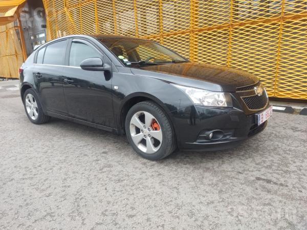 Melns Chevrolet Cruze 2012 Ogre, ar dzinēja tilpumu 1.70 L un nobraukumu 0 tūkst. km par 4190 €, foto 1 vietnē AUTOMOTO.COM.LV