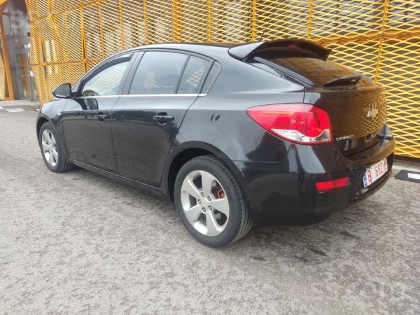Melns Chevrolet Cruze 2012 Ogre, ar dzinēja tilpumu 1.70 L un nobraukumu 0 tūkst. km par 4190 €, foto 5 vietnē AUTOMOTO.COM.LV
