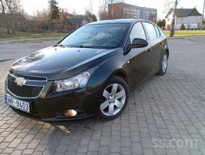 Melns Chevrolet Cruze 2012 Rēzekne, ar dzinēja tilpumu 1.70 L un nobraukumu 194 tūkst. km par 3300 €, foto  vietnē AUTOMOTO.COM.LV