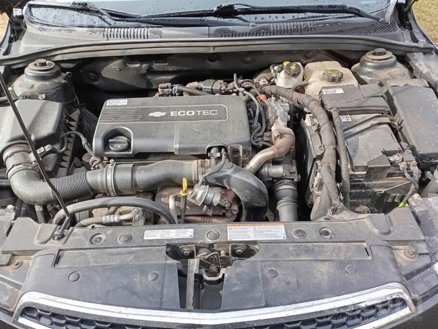 Black Chevrolet Cruze 2012 in Rezekne, with an engine capacity of 1.70 L and mileage of 194 thousand km for 3300 €, photo 15 on AUTOMOTO.COM.LV
