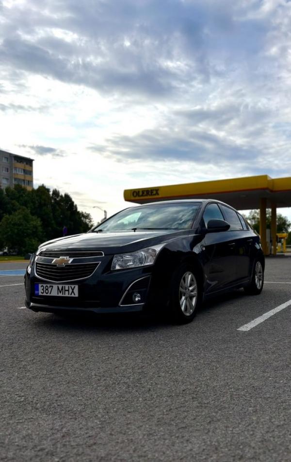 Melns Chevrolet Cruze 2013 Tallina, ar dzinēja tilpumu 1.60 L un nobraukumu 82 tūkst. km par 5300 €, foto 10 vietnē AUTOMOTO.COM.LV
