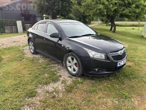 Черный Шевроле Круз 2009 в Елгава, объемом двигателя 2.00 л и пробегом 350 тыс. км за 1650 €, фото 7 на AUTOMOTO.COM.LV