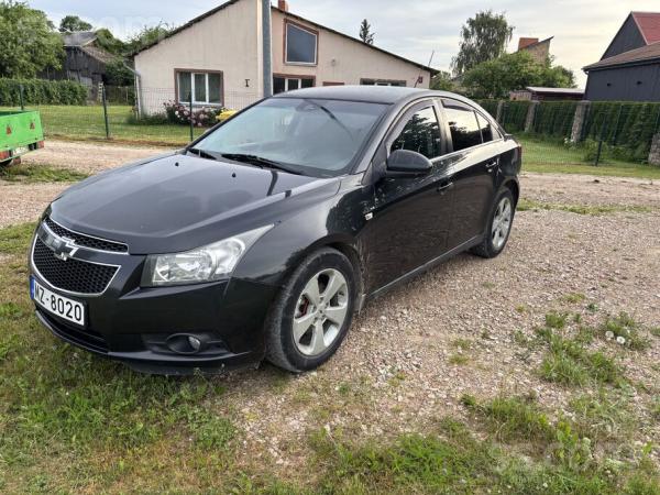 Melns Chevrolet Cruze 2009 Jelgava, ar dzinēja tilpumu 2.00 L un nobraukumu 350 tūkst. km par 1500 €, foto 8 vietnē AUTOMOTO.COM.LV