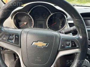 Melns Chevrolet Cruze 2009 Jelgava, ar dzinēja tilpumu 2.00 L un nobraukumu 350 tūkst. km par 1500 €, foto 15 vietnē AUTOMOTO.COM.LV