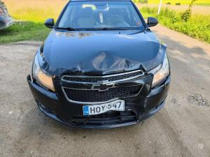 Black Chevrolet Cruze 2010 in Telschi, with an engine capacity of 2.00 L and mileage of 250 thousand km for 1150 €, photo 3 on AUTOMOTO.COM.LV