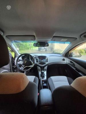 Melns Chevrolet Cruze 2011 Panevēža, ar dzinēja tilpumu 2.00 L un nobraukumu 240 tūkst. km par 2750 €, foto 6 vietnē AUTOMOTO.COM.LV