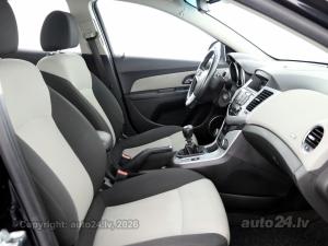 Черный Шевроле Круз 2011 в Таллин, объемом двигателя 1.60 л и пробегом 204 тыс. км за 1899 €, фото 7 на AUTOMOTO.COM.LV