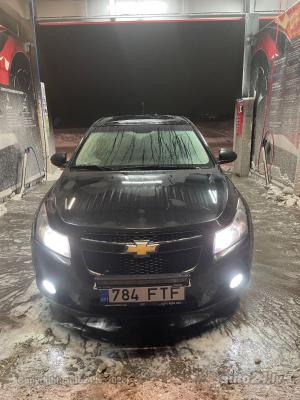 Black Chevrolet Cruze 2012 in Rakvere, with an engine capacity of 2.00 L and mileage of 345 thousand km for 7500 €, photo 6 on AUTOMOTO.COM.LV