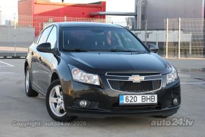 Melns Chevrolet Cruze 2012 Tallina, ar dzinēja tilpumu 1.80 L un nobraukumu 124 tūkst. km par 4900 €, foto  vietnē AUTOMOTO.COM.LV