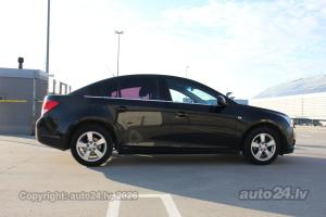 Melns Chevrolet Cruze 2012 Tallina, ar dzinēja tilpumu 1.80 L un nobraukumu 124 tūkst. km par 4900 €, foto 7 vietnē AUTOMOTO.COM.LV