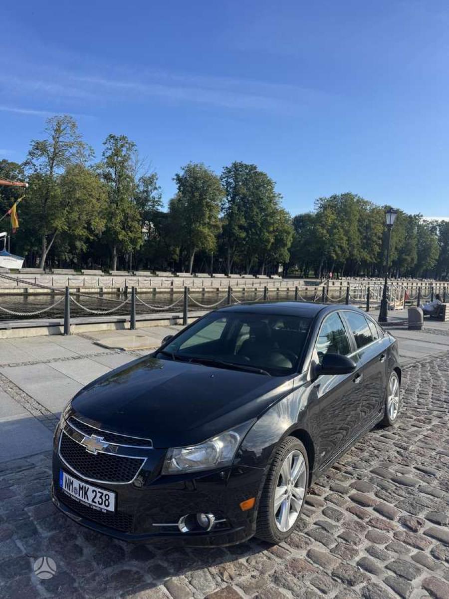 Черный Шевроле Круз 2012 в Клайпеда, объемом двигателя 1.40 л и пробегом 237 тыс. км за 2750 €, фото 1 на AUTOMOTO.COM.LV