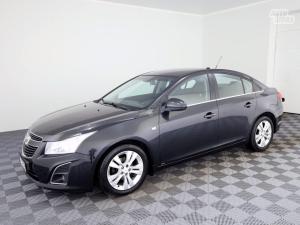 Black Chevrolet Cruze 2014 in Kretinga, with an engine capacity of 1.80 L and mileage of 162 thousand km for 4100 €, photo 3 on AUTOMOTO.COM.LV