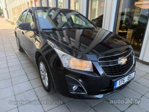 Melns Chevrolet Cruze 2014 Tallina, ar dzinēja tilpumu 1.80 L un nobraukumu 159 tūkst. km par 4499 €, foto  vietnē AUTOMOTO.COM.LV