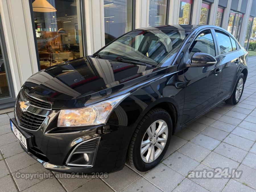 Melns Chevrolet Cruze 2014 Tallina, ar dzinēja tilpumu 1.80 L un nobraukumu 159 tūkst. km par 4499 €, foto 4 vietnē AUTOMOTO.COM.LV