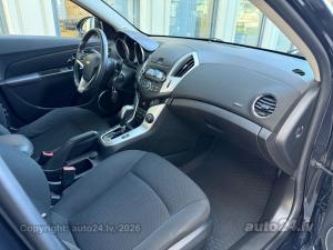 Melns Chevrolet Cruze 2014 Tallina, ar dzinēja tilpumu 1.80 L un nobraukumu 159 tūkst. km par 4499 €, foto 11 vietnē AUTOMOTO.COM.LV