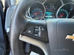 Melns Chevrolet Cruze 2014 Tallina, ar dzinēja tilpumu 1.80 L un nobraukumu 159 tūkst. km par 4499 €, foto 14 vietnē AUTOMOTO.COM.LV