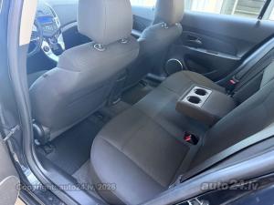 Melns Chevrolet Cruze 2014 Tallina, ar dzinēja tilpumu 1.80 L un nobraukumu 159 tūkst. km par 4499 €, foto 16 vietnē AUTOMOTO.COM.LV