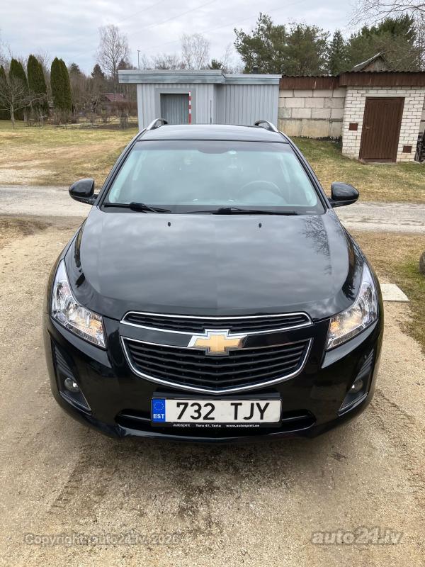 Black Chevrolet Cruze 2012 in Tallinn, with an engine capacity of 1.60 L and mileage of 134 thousand km for 5800 €, photo 1 on AUTOMOTO.COM.LV