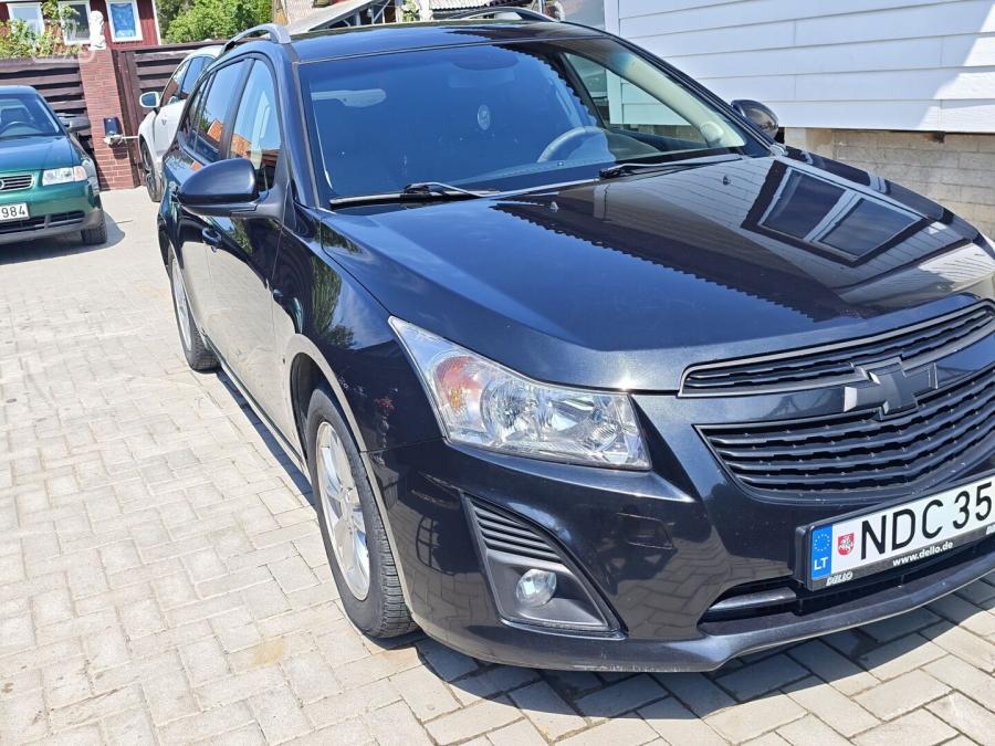 Melns Chevrolet Cruze 2013 Klaipėda, ar dzinēja tilpumu 2.00 L un nobraukumu 243 tūkst. km par 1800 €, foto 3 vietnē AUTOMOTO.COM.LV