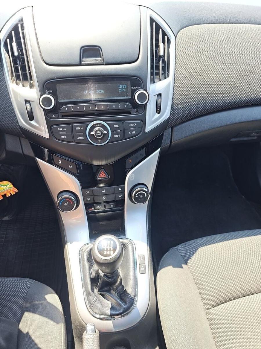 Melns Chevrolet Cruze 2013 Klaipėda, ar dzinēja tilpumu 2.00 L un nobraukumu 243 tūkst. km par 1800 €, foto 12 vietnē AUTOMOTO.COM.LV