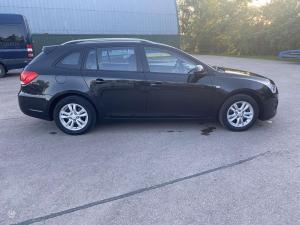 Black Chevrolet Cruze 2013 in Telschi, with an engine capacity of 1.70 L and mileage of 281 thousand km for 2500 €, photo 7 on AUTOMOTO.COM.LV