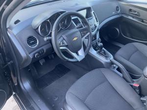 Black Chevrolet Cruze 2013 in Telschi, with an engine capacity of 1.70 L and mileage of 281 thousand km for 2500 €, photo 13 on AUTOMOTO.COM.LV