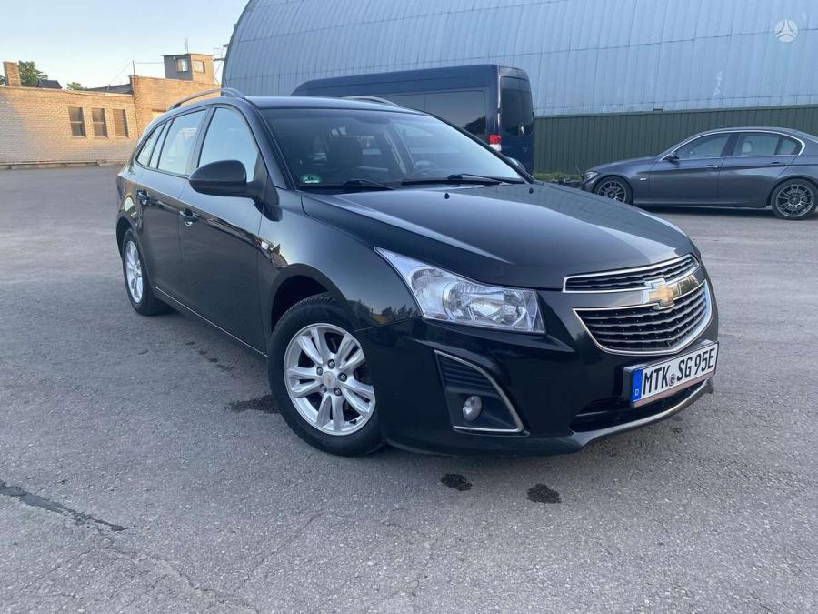 Black Chevrolet Cruze 2013 in Telschi, with an engine capacity of 1.70 L and mileage of 281 thousand km for 2500 €, photo 22 on AUTOMOTO.COM.LV