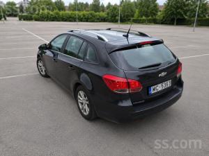 Melns Chevrolet Cruze 2013 Rīga, ar dzinēja tilpumu 1.40 L un nobraukumu 287 tūkst. km par 2200 €, foto 3 vietnē AUTOMOTO.COM.LV