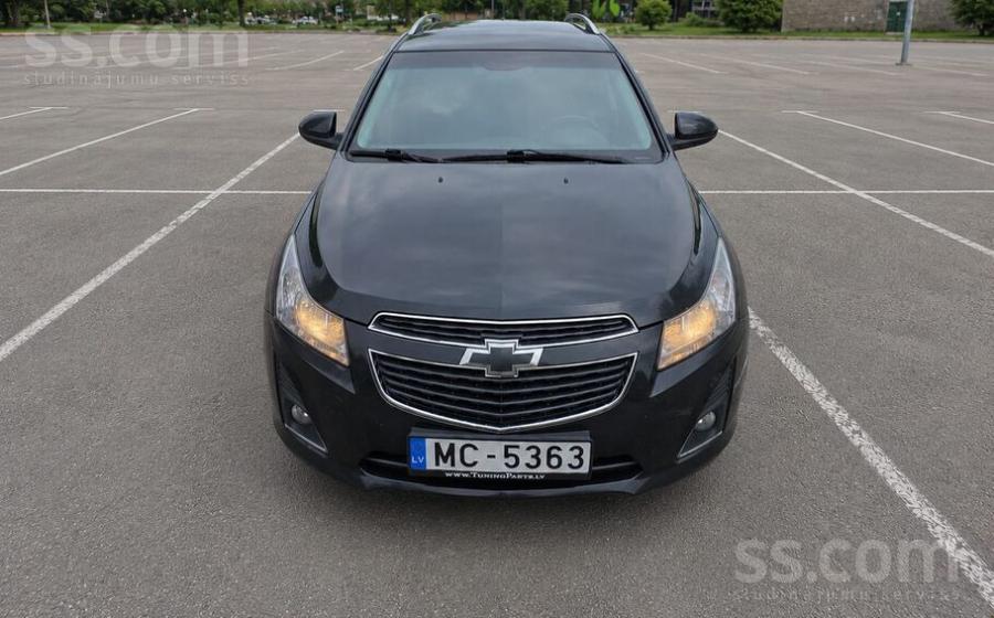 Melns Chevrolet Cruze 2013 Rīga, ar dzinēja tilpumu 1.40 L un nobraukumu 287 tūkst. km par 2200 €, foto 4 vietnē AUTOMOTO.COM.LV