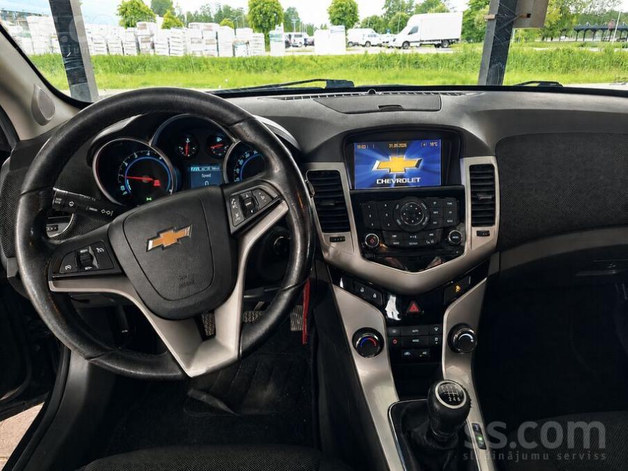 Melns Chevrolet Cruze 2013 Rīga, ar dzinēja tilpumu 1.40 L un nobraukumu 287 tūkst. km par 2200 €, foto 7 vietnē AUTOMOTO.COM.LV