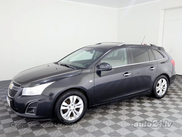 Black Chevrolet Cruze 2013 in Tallinn, with an engine capacity of 1.80 L and mileage of 332 thousand km for 2499 €, photo 2 on AUTOMOTO.COM.LV