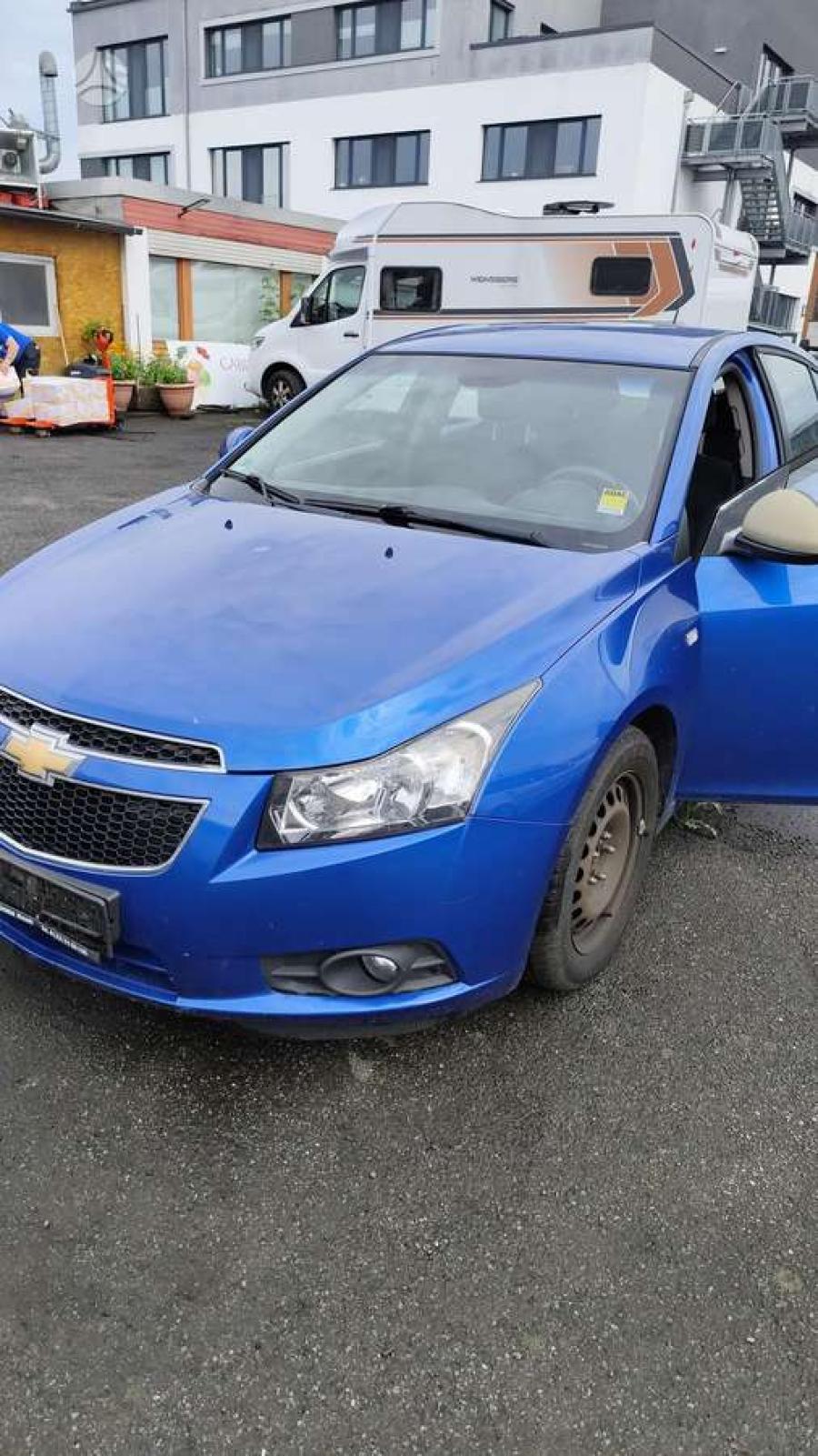 Zils Chevrolet Cruze 2012 Marijampole, ar dzinēja tilpumu 2.00 L un nobraukumu 300 tūkst. km par 1550 €, foto 1 vietnē AUTOMOTO.COM.LV