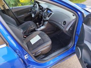 Blue Chevrolet Cruze 2012 in Marijampole, with an engine capacity of 2.00 L and mileage of 300 thousand km for 950 €, photo 9 on AUTOMOTO.COM.LV