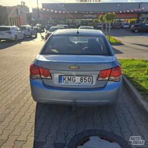 Синий Шевроле Круз 2010 в Алитус, объемом двигателя 2.00 л и пробегом 325 тыс. км за 1950 €, фото 4 на AUTOMOTO.COM.LV