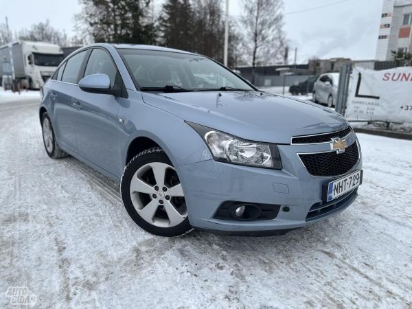 Blue Chevrolet Cruze 2011 in Marijampole, with an engine capacity of 1.80 L and mileage of 110 thousand km for 3699 €, photo 1 on AUTOMOTO.COM.LV