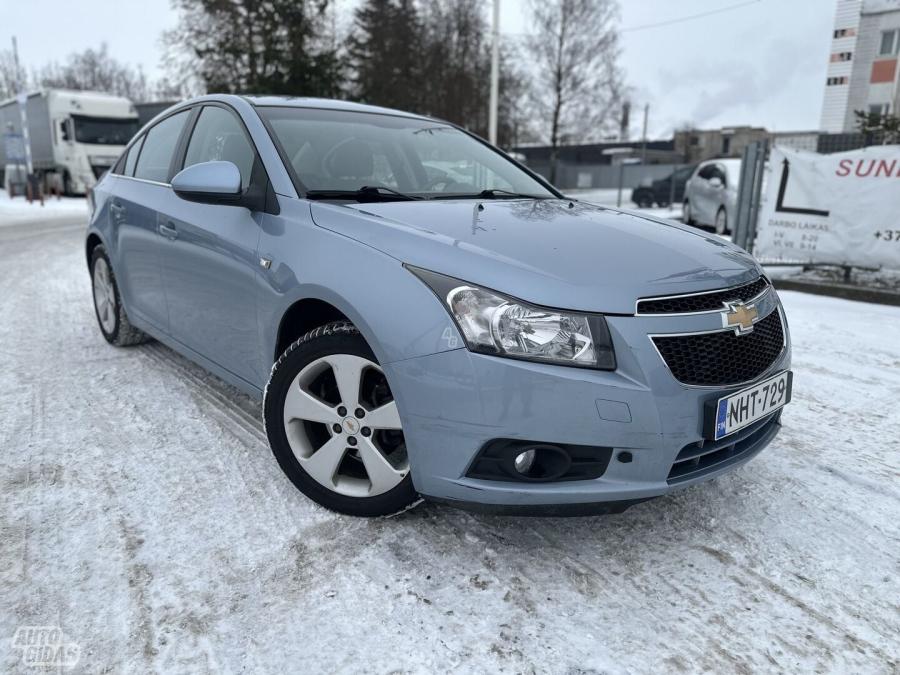 Zils Chevrolet Cruze 2011 Marijampole, ar dzinēja tilpumu 1.80 L un nobraukumu 110 tūkst. km par 3699 €, foto 1 vietnē AUTOMOTO.COM.LV