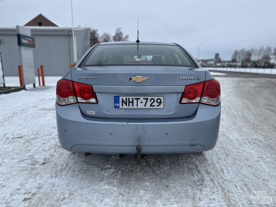 Zils Chevrolet Cruze 2011 Marijampole, ar dzinēja tilpumu 1.80 L un nobraukumu 110 tūkst. km par 3699 €, foto 6 vietnē AUTOMOTO.COM.LV