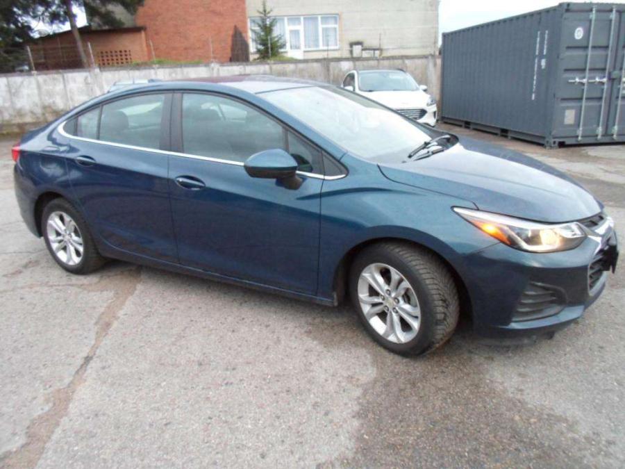 Blue Chevrolet Cruze 2021 in Siauliai, with an engine capacity of 1.40 L and mileage of 112 thousand km for 6950 €, photo 10 on AUTOMOTO.COM.LV