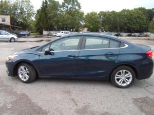 Blue Chevrolet Cruze 2021 in Siauliai, with an engine capacity of 1.40 L and mileage of 112 thousand km for 6950 €, photo 17 on AUTOMOTO.COM.LV