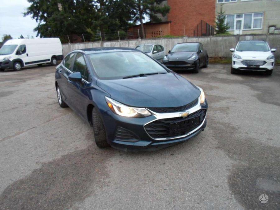 Blue Chevrolet Cruze 2021 in Siauliai, with an engine capacity of 1.40 L and mileage of 112 thousand km for 6950 €, photo 20 on AUTOMOTO.COM.LV