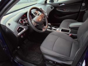 Blue Chevrolet Cruze 2021 in Siauliai, with an engine capacity of 1.40 L and mileage of 112 thousand km for 6950 €, photo 26 on AUTOMOTO.COM.LV