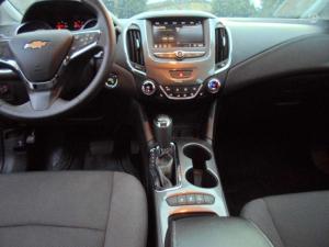 Blue Chevrolet Cruze 2021 in Siauliai, with an engine capacity of 1.40 L and mileage of 112 thousand km for 6950 €, photo 27 on AUTOMOTO.COM.LV