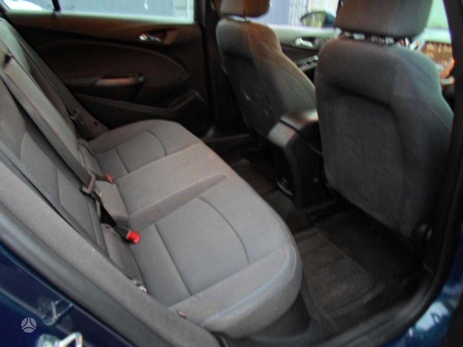 Blue Chevrolet Cruze 2021 in Siauliai, with an engine capacity of 1.40 L and mileage of 112 thousand km for 6950 €, photo 30 on AUTOMOTO.COM.LV