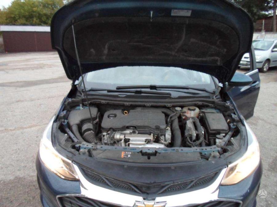 Blue Chevrolet Cruze 2021 in Siauliai, with an engine capacity of 1.40 L and mileage of 112 thousand km for 6950 €, photo 32 on AUTOMOTO.COM.LV