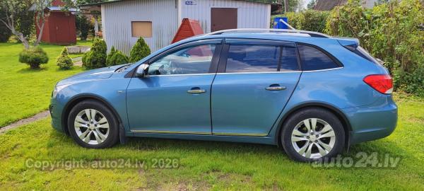 Blue Chevrolet Cruze 2013 in Tallinn, with an engine capacity of 1.40 L and mileage of 80 thousand km for 7000 €, photo 5 on AUTOMOTO.COM.LV