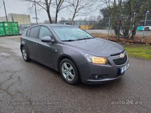 Pelēks Chevrolet Cruze 2012 Tallina, ar dzinēja tilpumu 2.00 L un nobraukumu 180 tūkst. km par 2800 €, foto 2 vietnē AUTOMOTO.COM.LV