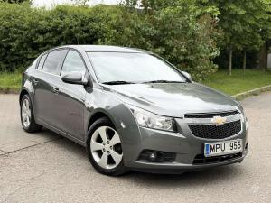 Grey Chevrolet Cruze 2012 in Vilnius, with an engine capacity of 0.00 L and mileage of 210 thousand km for 4500 €, photo  on AUTOMOTO.COM.LV